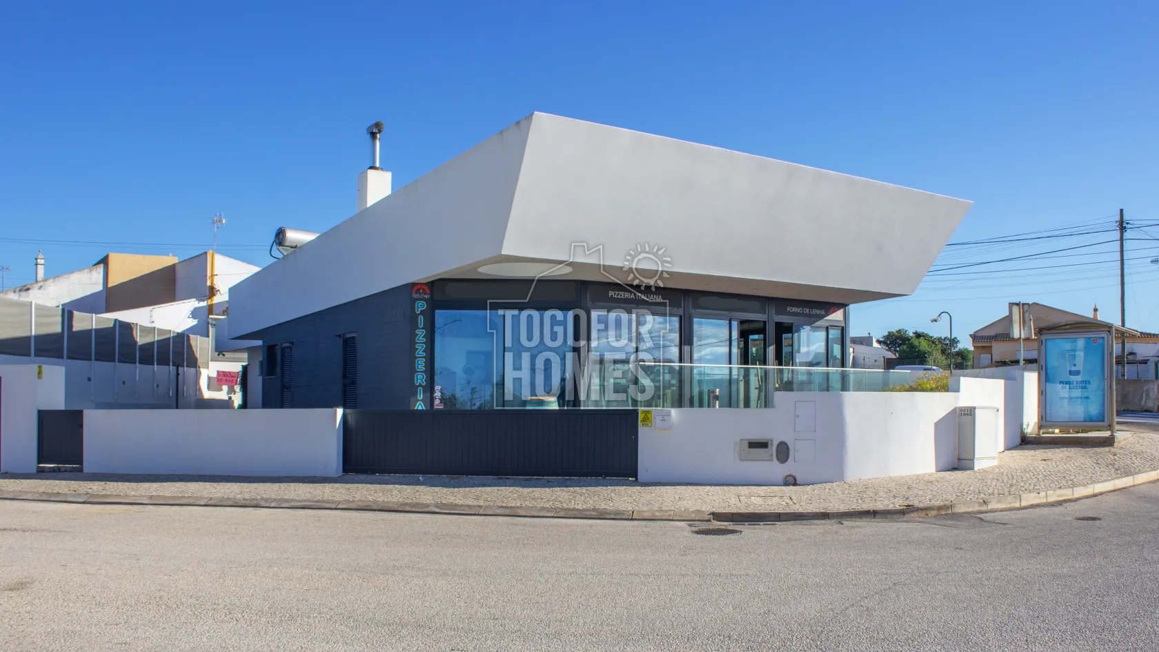 What is the cost of a turnkey restaurant near the beaches in Algarve ...